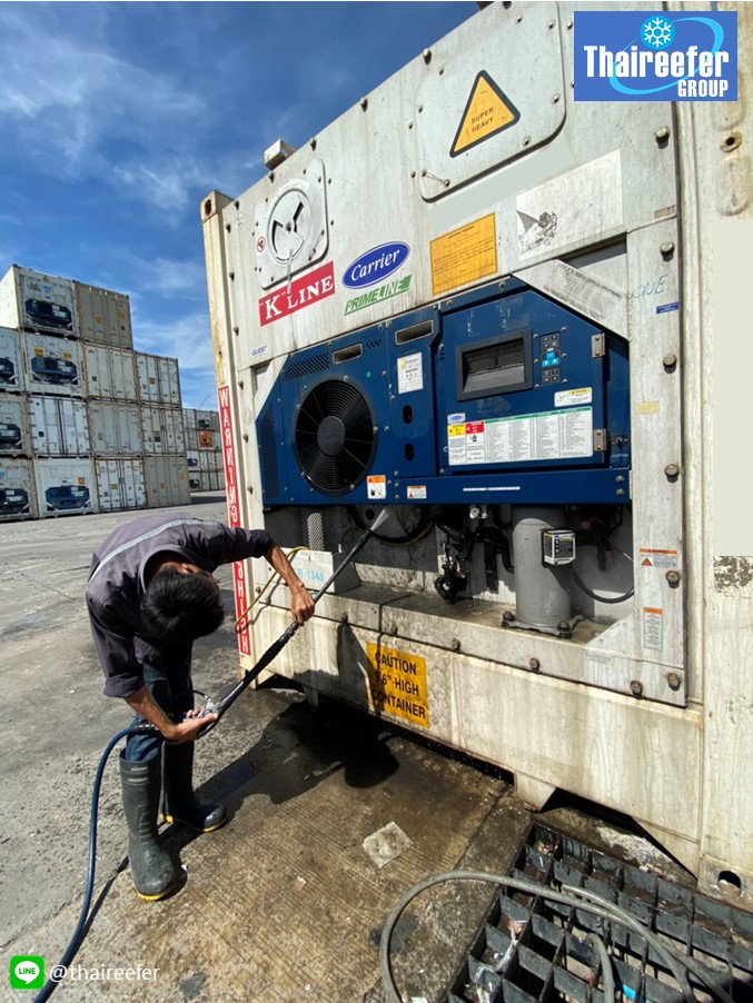 TIP : Condenser Coil Cleaning | ThaiReefer Group